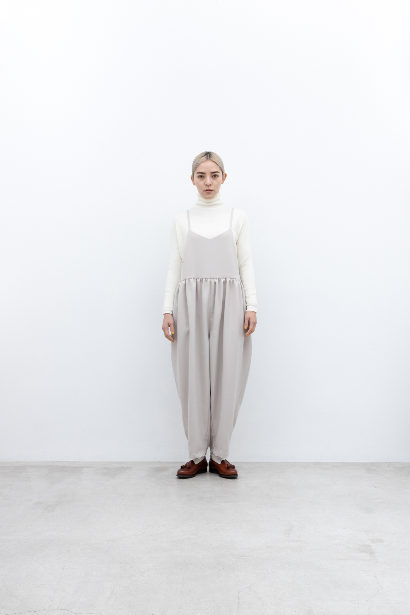 No. 011 | 2022 AW womens / Model H=164cm | Look | NO CONTROL AIR